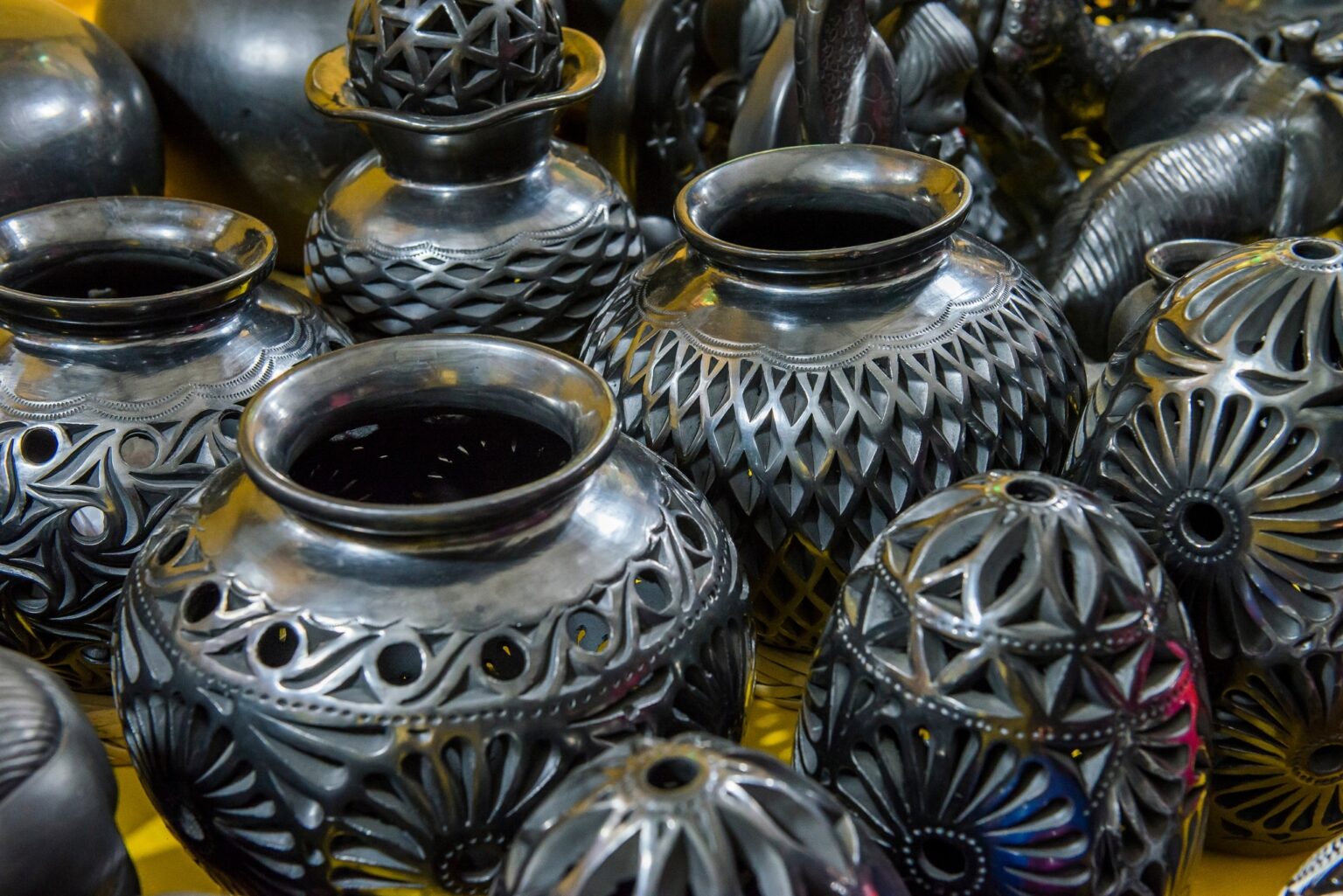 El barro negro: la obscura joya de la artesania Oaxaqueña. - Hola Carolina